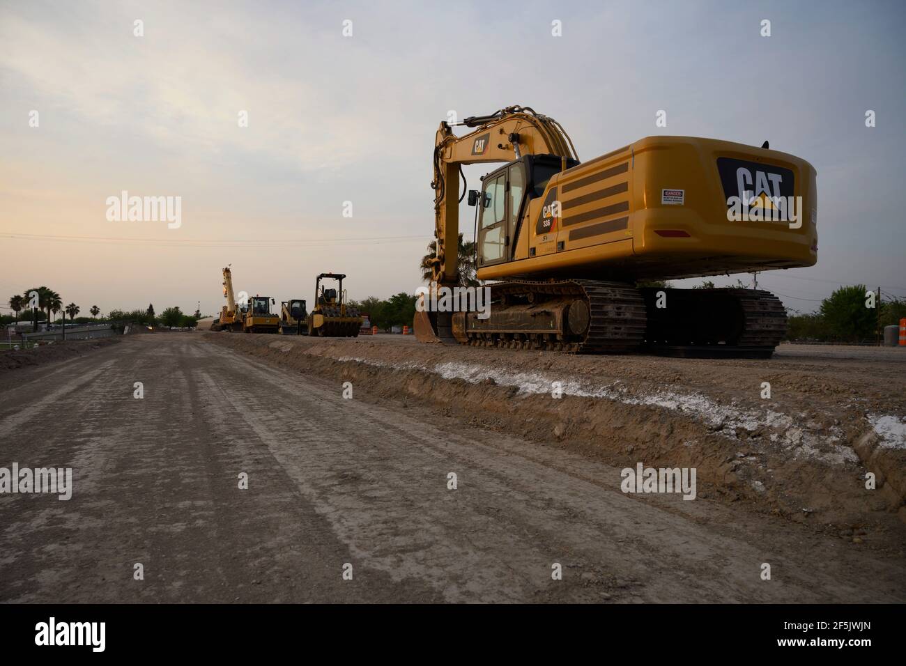Incomplete border section hi-res stock photography and images - Alamy