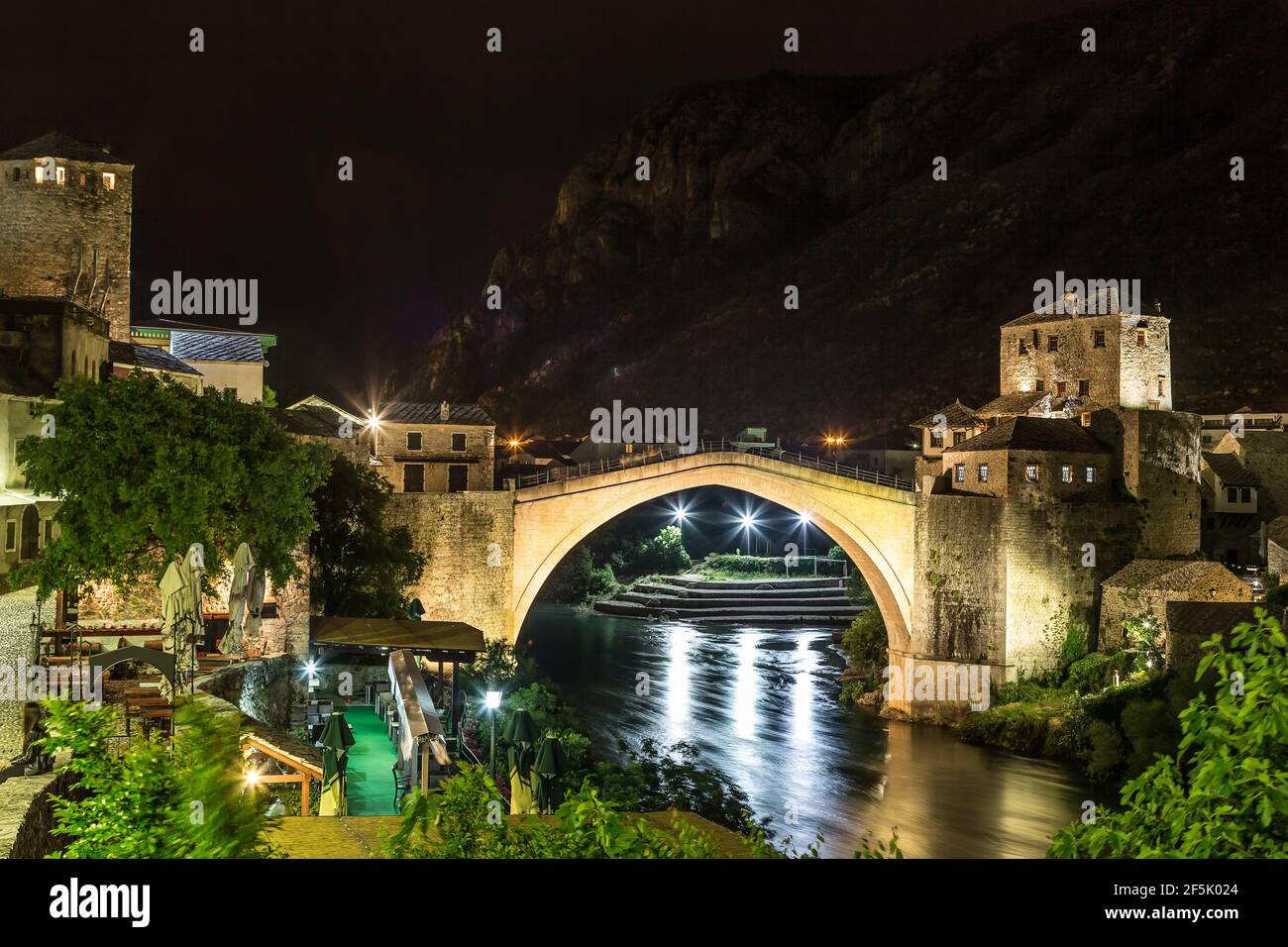 The Old bridge in Mostar in a beautiful summer night, Bosnia and ...