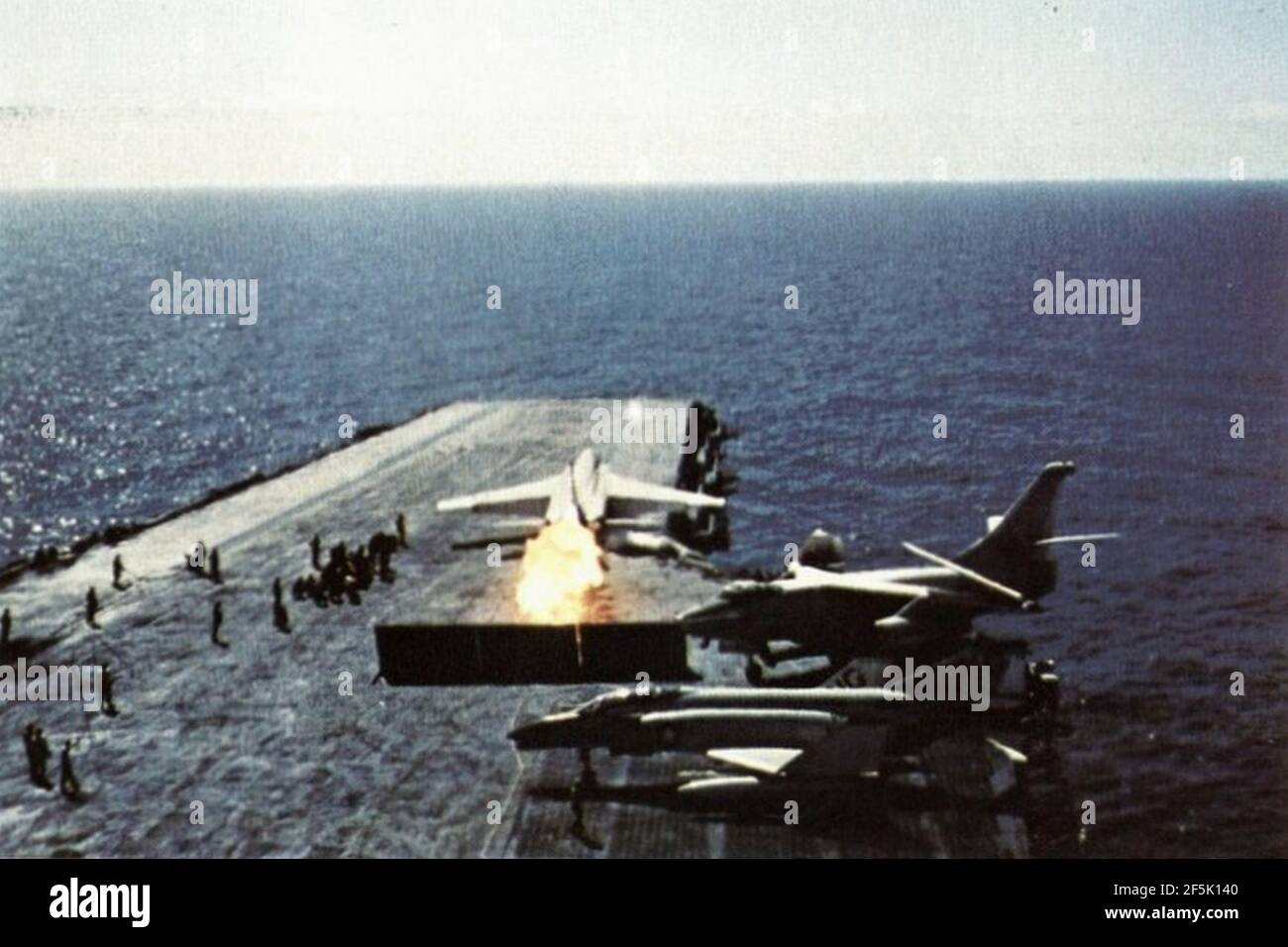 RA-5C RVAH-7 launch from USS Enterprise (CVAN-65) c1966 Stock Photo - Alamy
