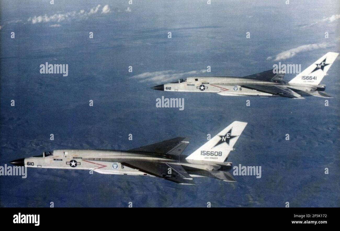 RA-5C Vigilantes RVAH-7 in flight 1979 Stock Photo - Alamy