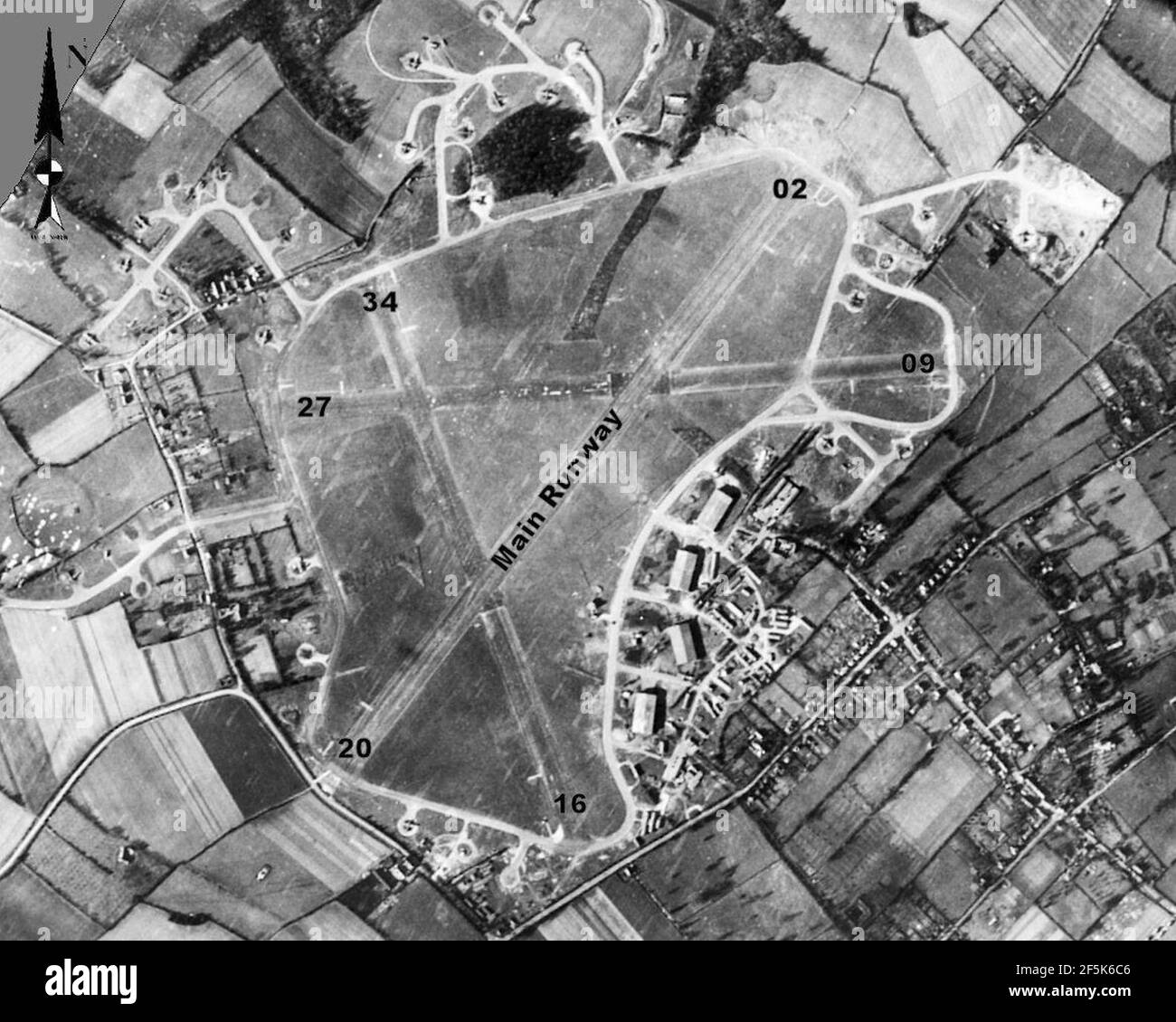 Bovingdon airfield, bovingdon Black and White Stock Photos & Images - Alamy