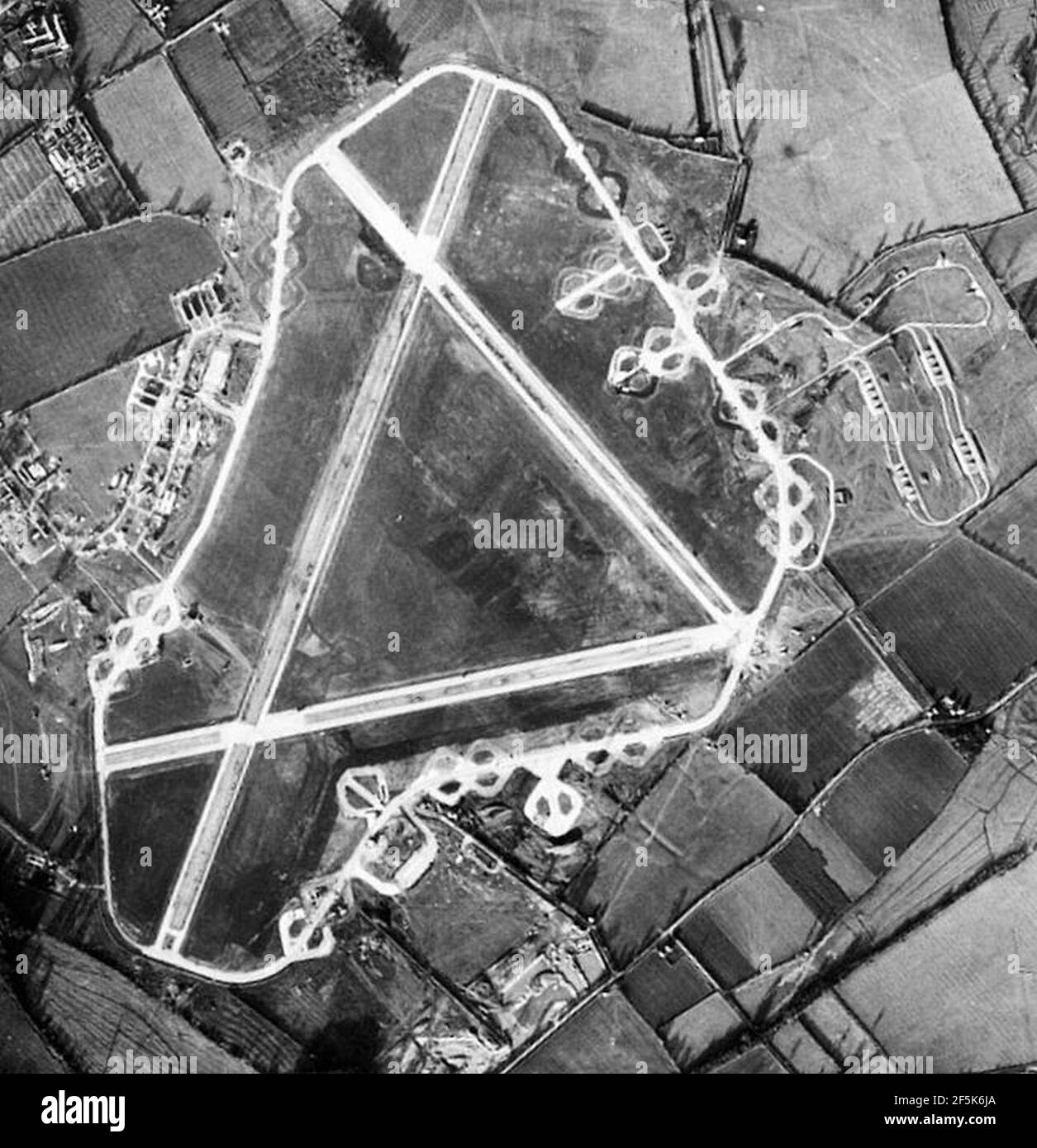 Down ampney High Resolution Stock Photography and Images - Alamy