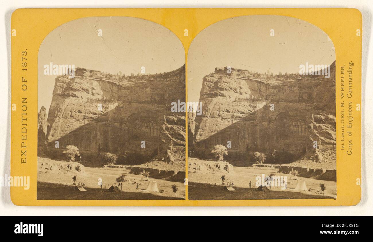 Circle Wall, Canon de Chelle. Here the canon bends from an easterly ...