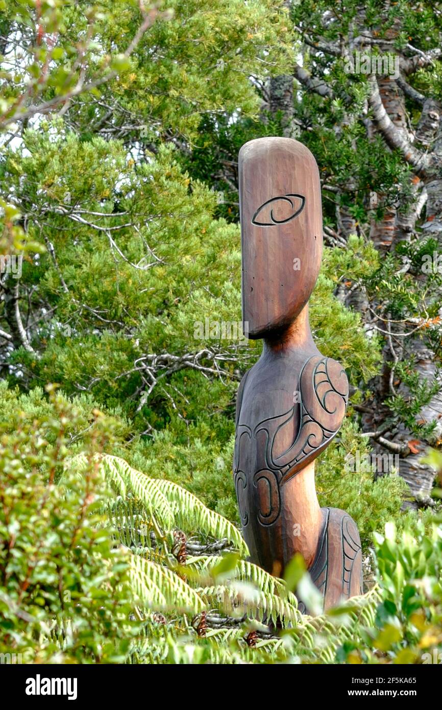 Maori style hi-res stock photography and images - Alamy