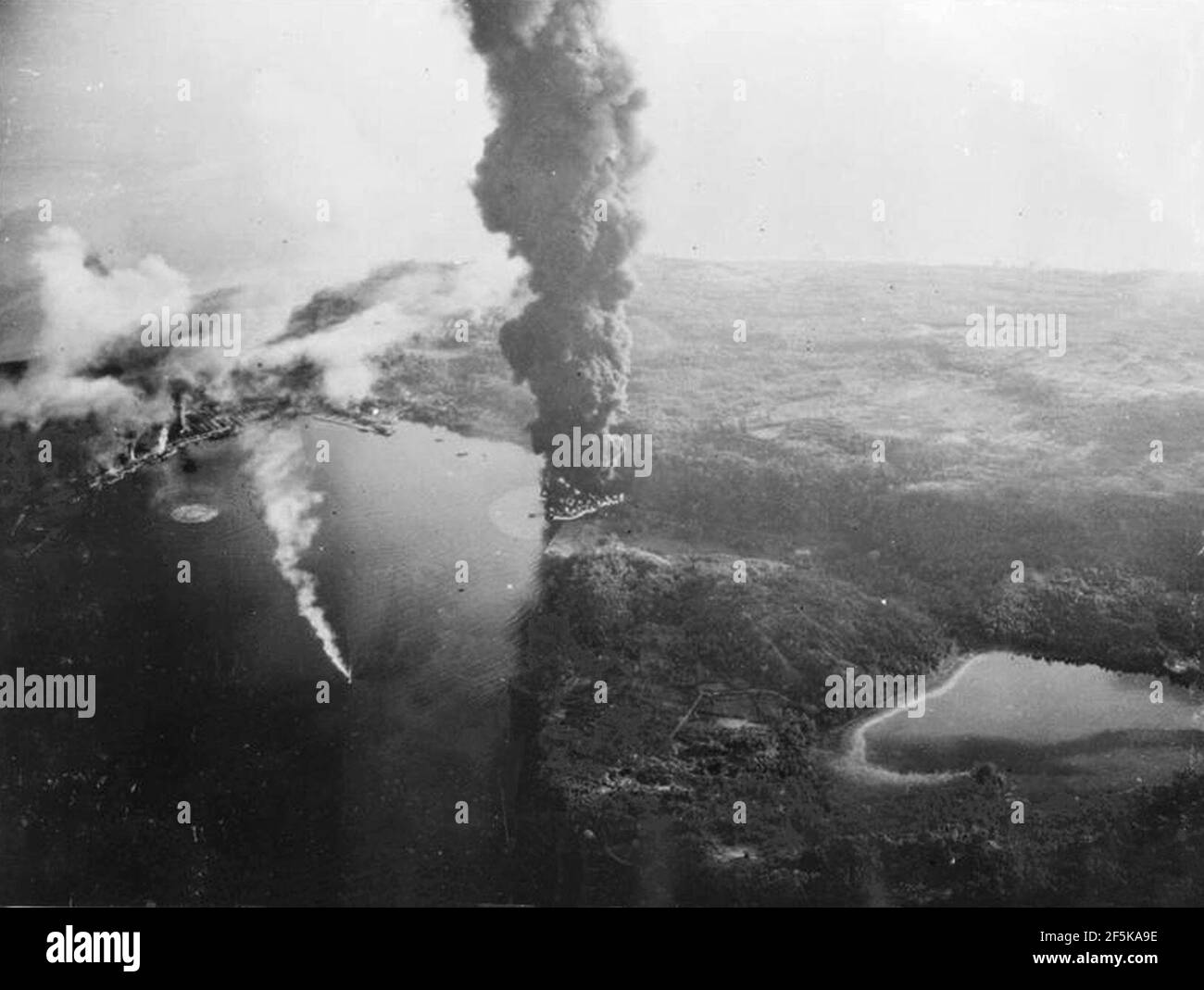 Raid on Sabang in northern Sumatra on 19 April 1944 (A 23249 Stock ...