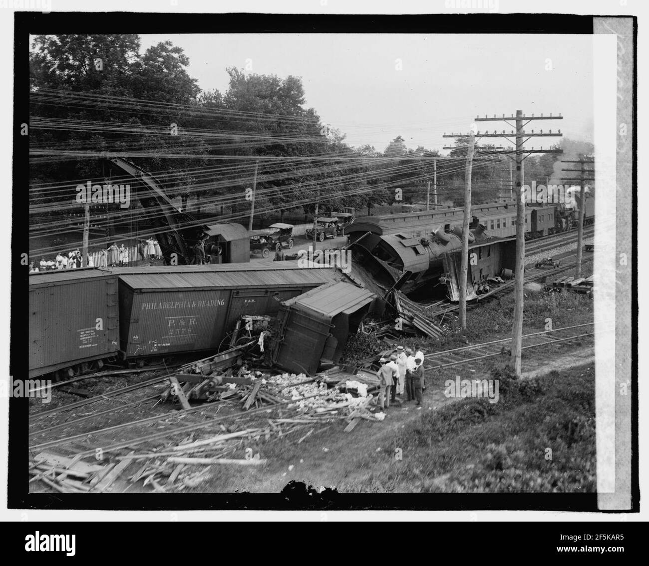 Railroad wreck hi-res stock photography and images - Alamy