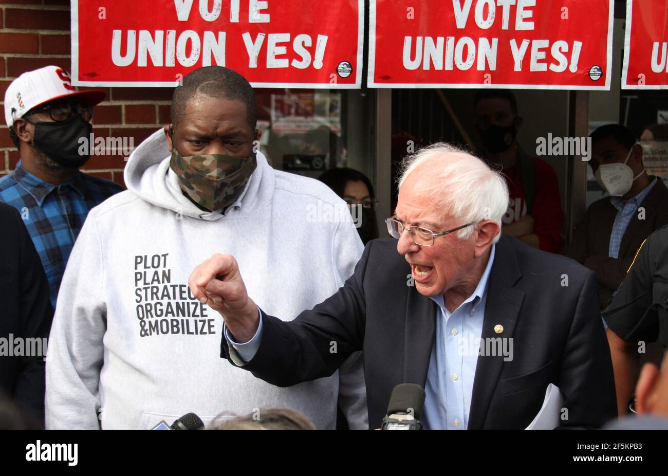 Bernie Sanders and Killer Mike speaking in Bessemer, Alabama, in ...