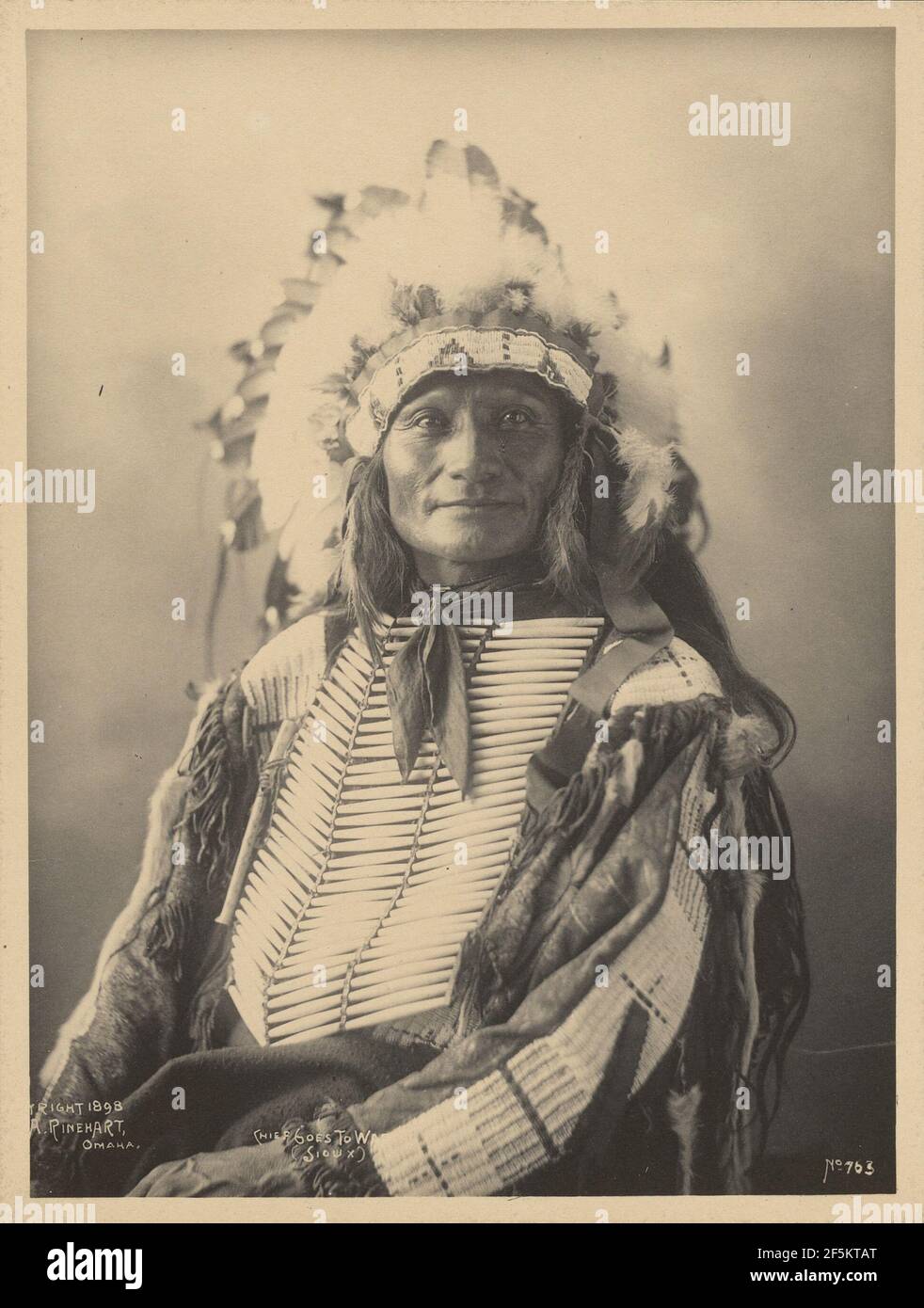 Chief Goes to War, Sioux Stock Photo - Alamy