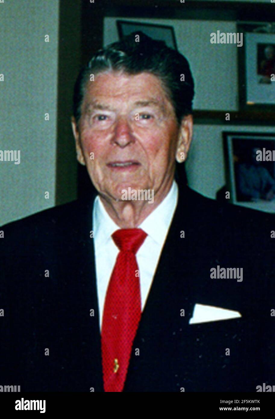 Reagans with USS Ronald Reagan model 1996 (cropped Stock Photo - Alamy