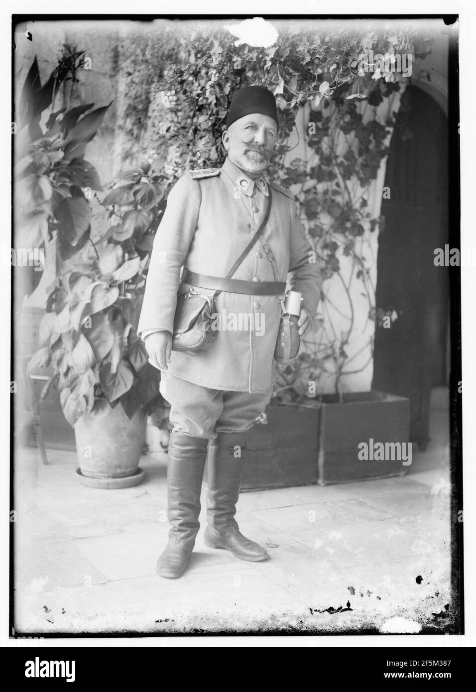 The red crescent Cut Out Stock Images & Pictures - Alamy