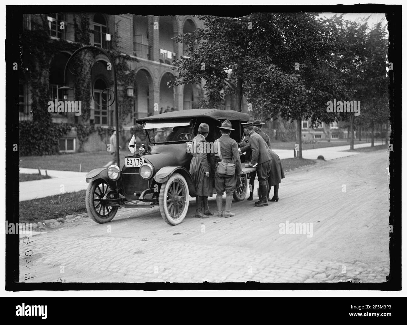 RED CROSS MOTOR CORPS. GROUPS Stock Photo - Alamy