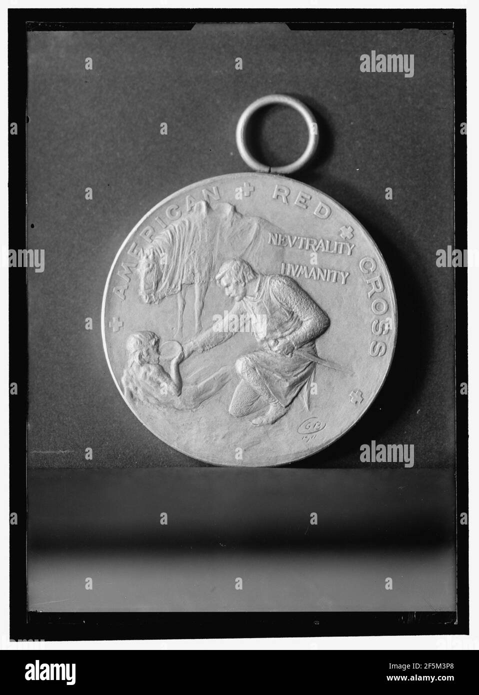 Red cross medal hi-res stock photography and images - Alamy