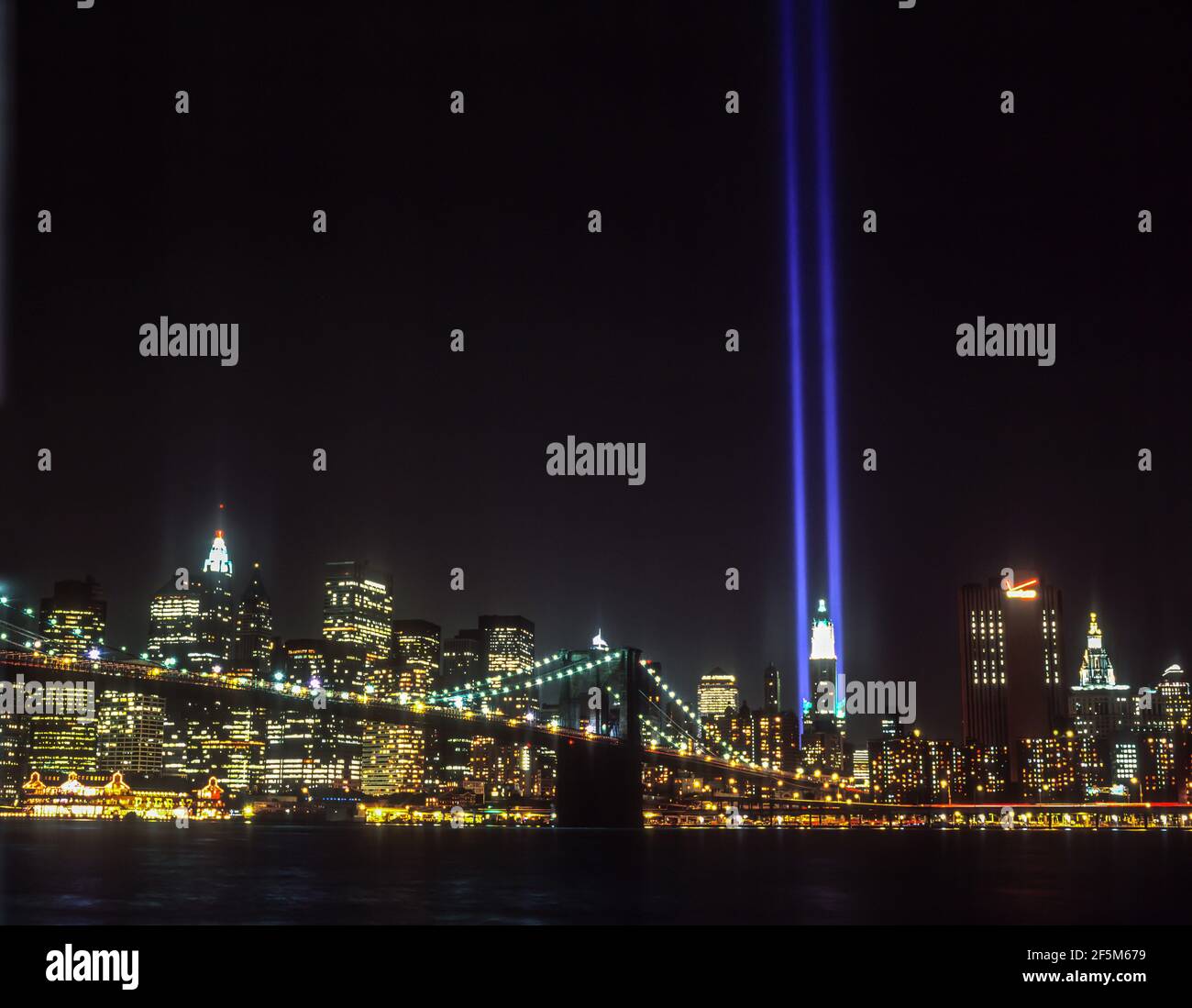 911 memorial light beams hi-res stock photography and images - Alamy