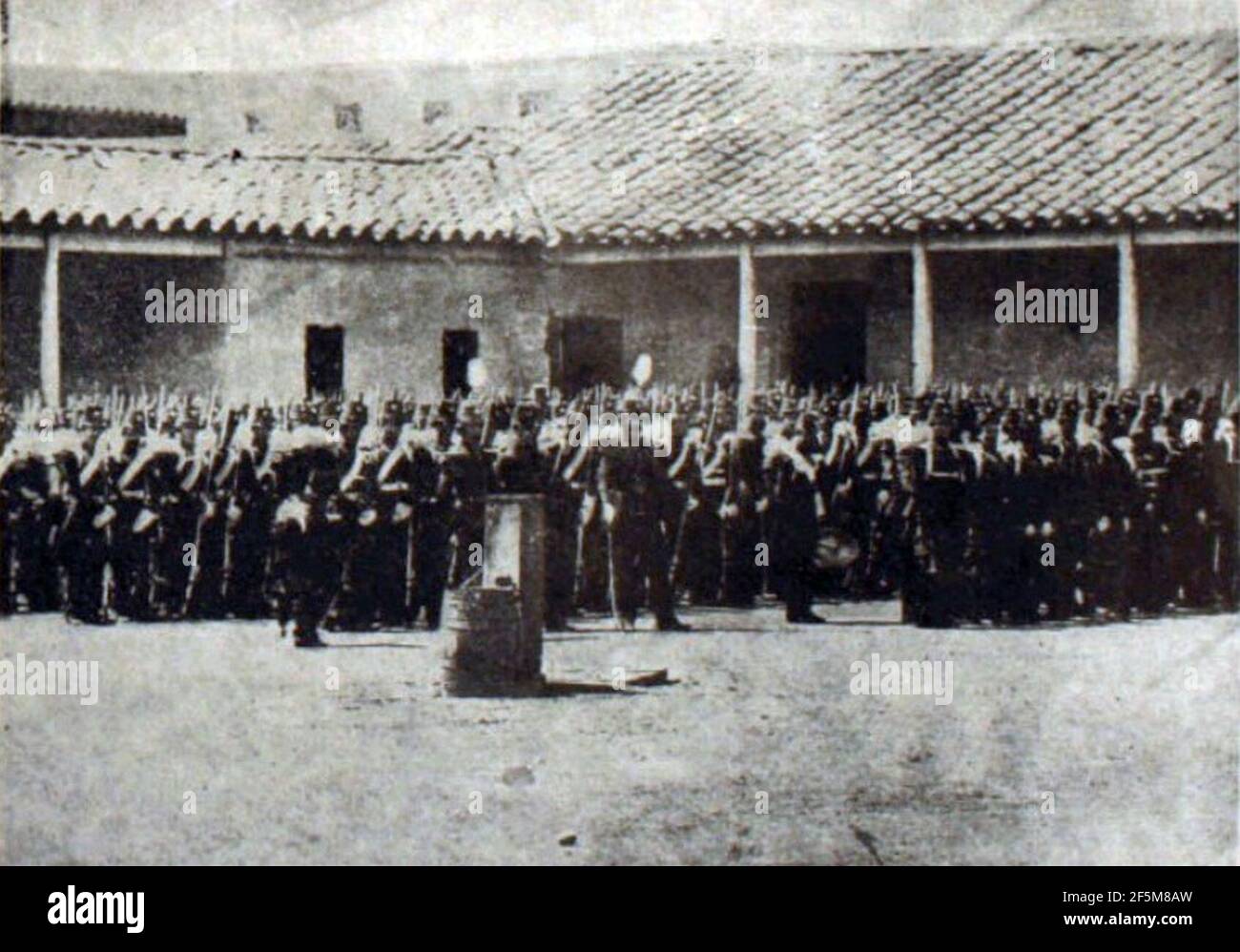 Regimiento de linea hi-res stock photography and images - Alamy