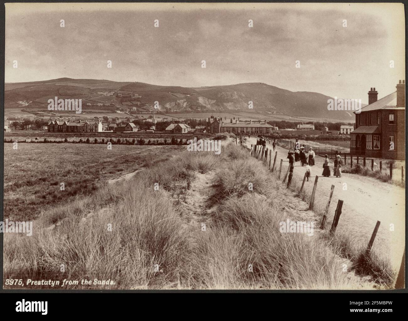 Prestatyn sands hi-res stock photography and images - Alamy