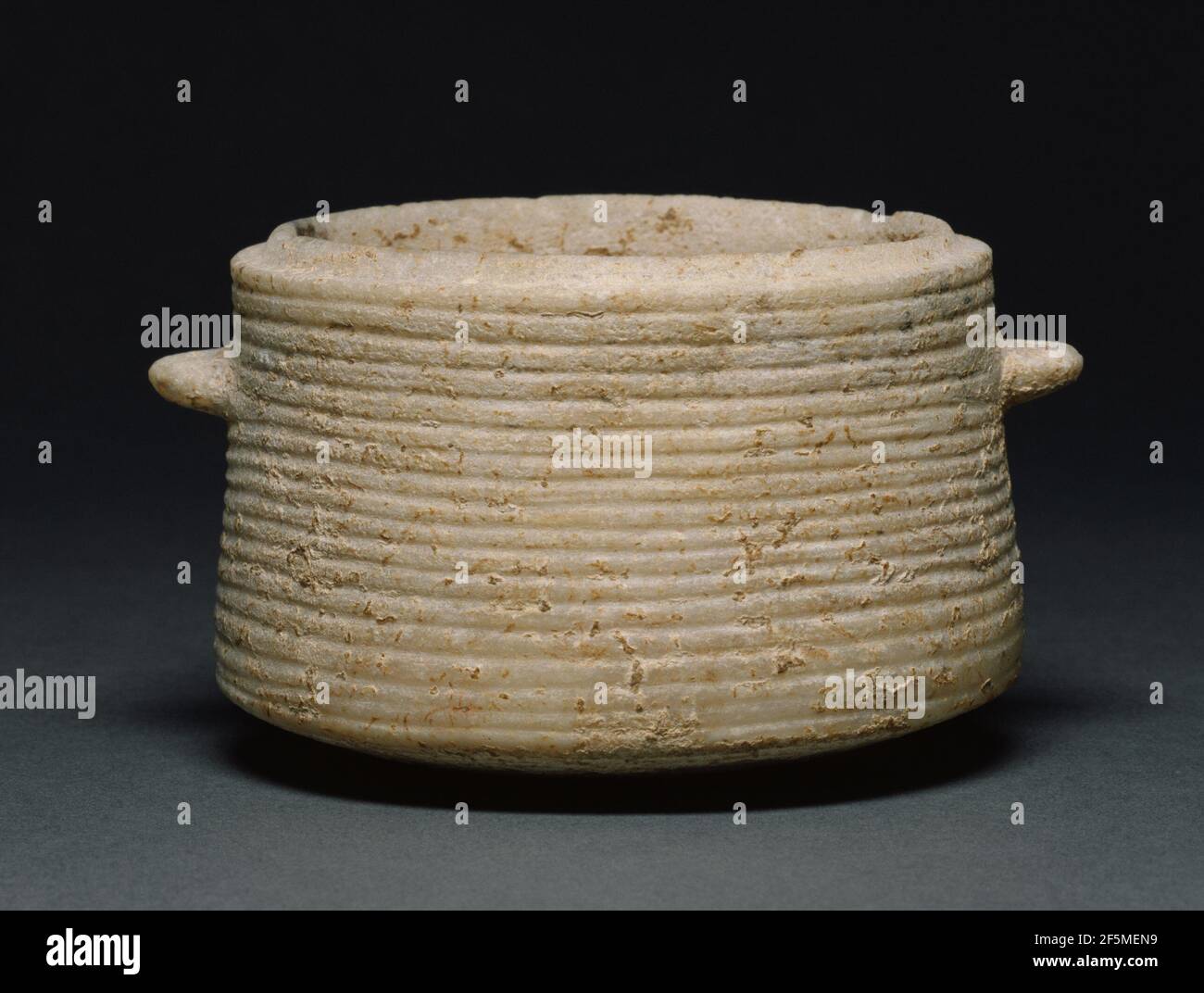 Cylindrical items hi-res stock photography and images - Alamy