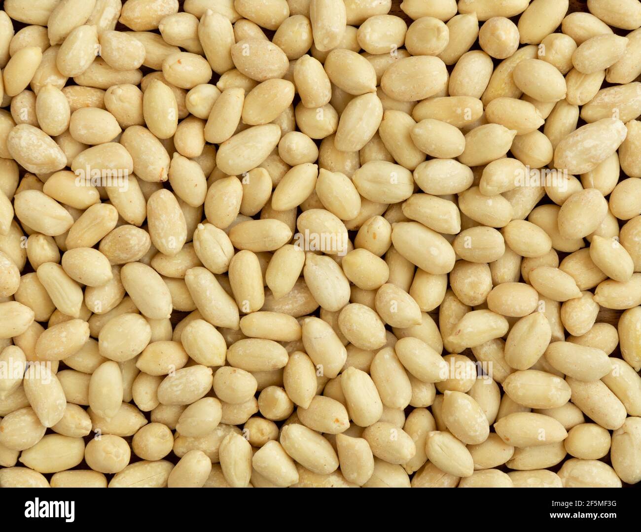 Peanuts close up of fried hi-res stock photography and images - Alamy