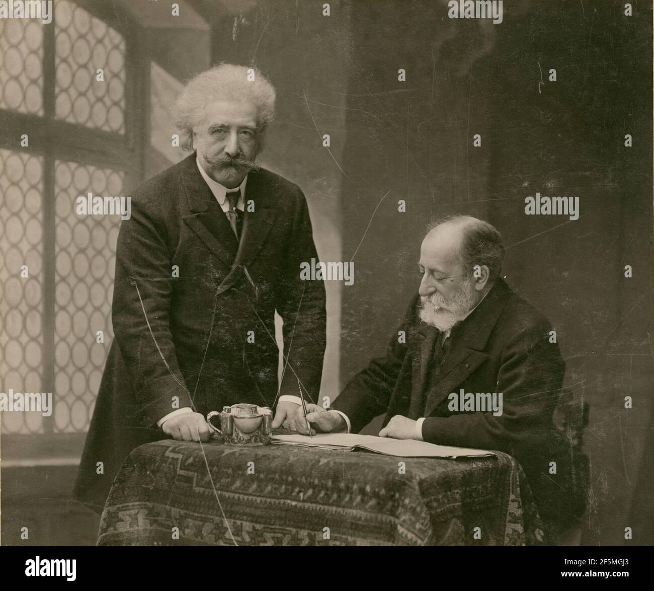 Two men in interior, probably René Thorel and Hollman. Paul Nadar ...