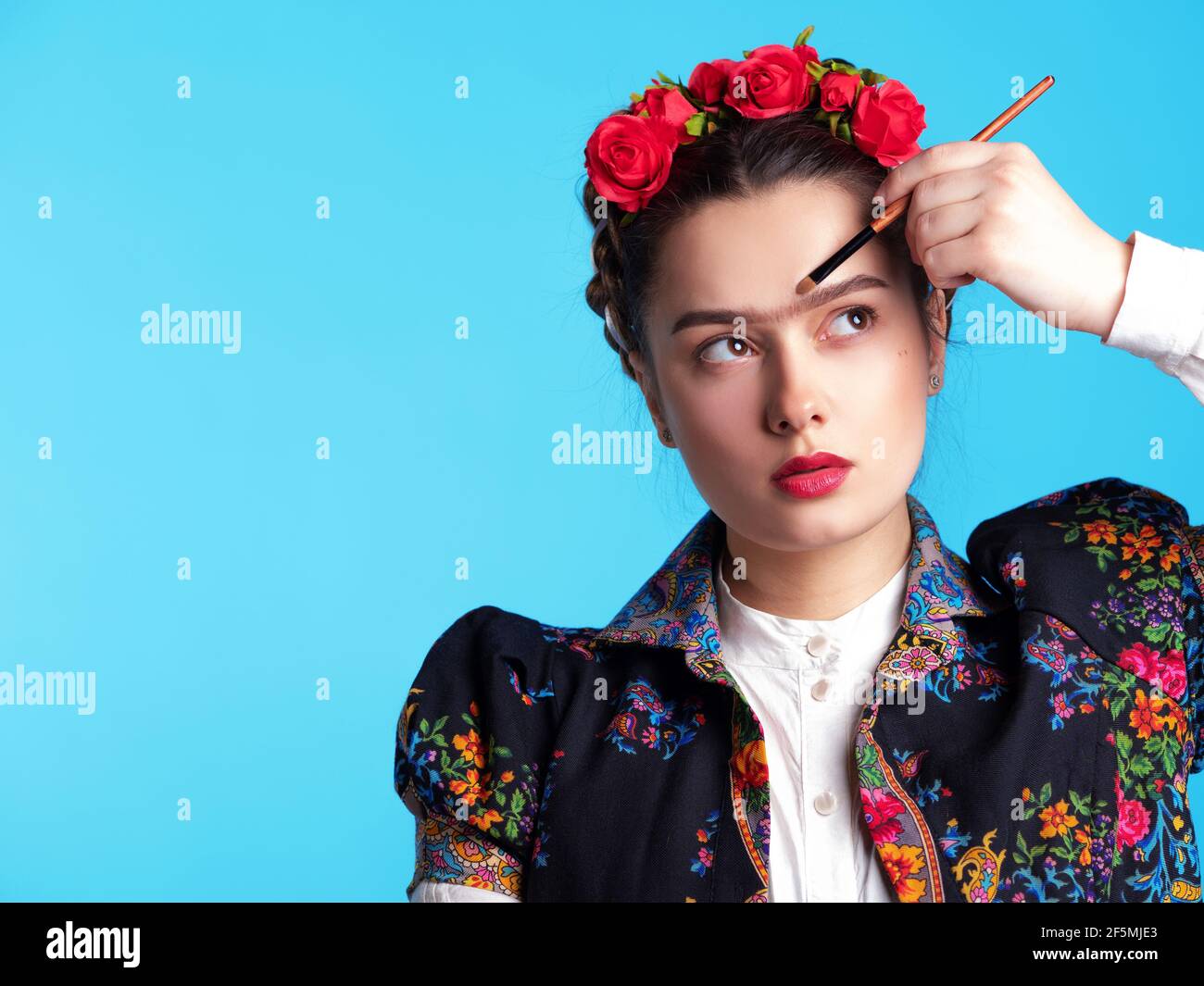Frida kahlo painting a painting hi-res stock photography and images - Alamy