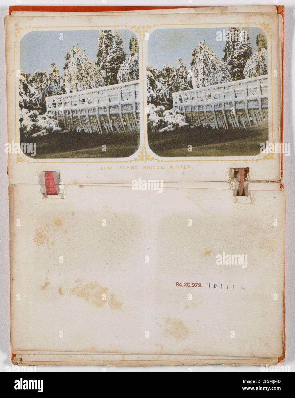 Luna island bridge hi-res stock photography and images - Alamy