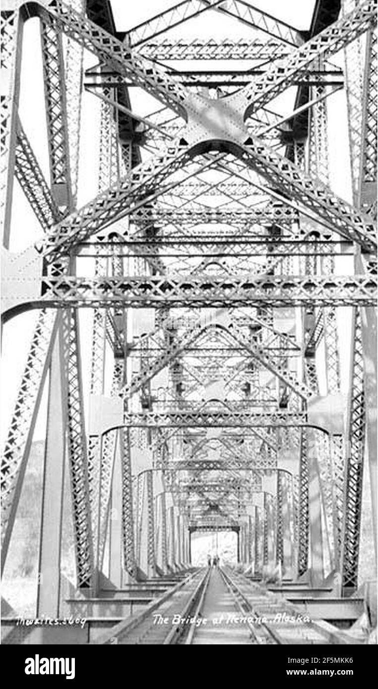 Railroad bridge 1920 hi-res stock photography and images - Alamy