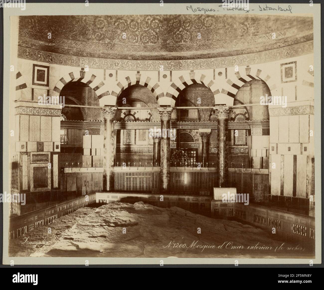 Mosque domar hi-res stock photography and images - Alamy