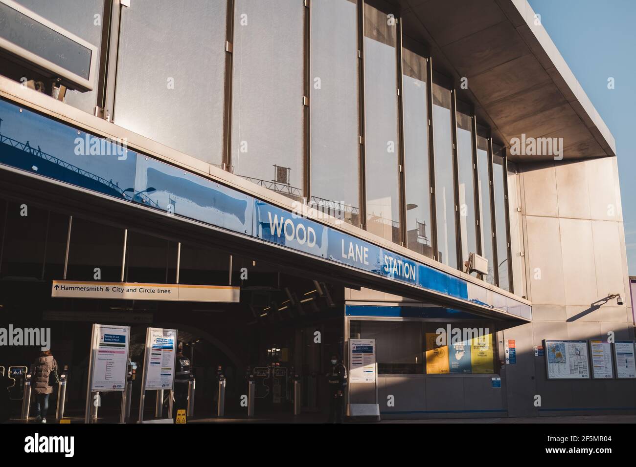 Kensington tube map hi-res stock photography and images - Alamy