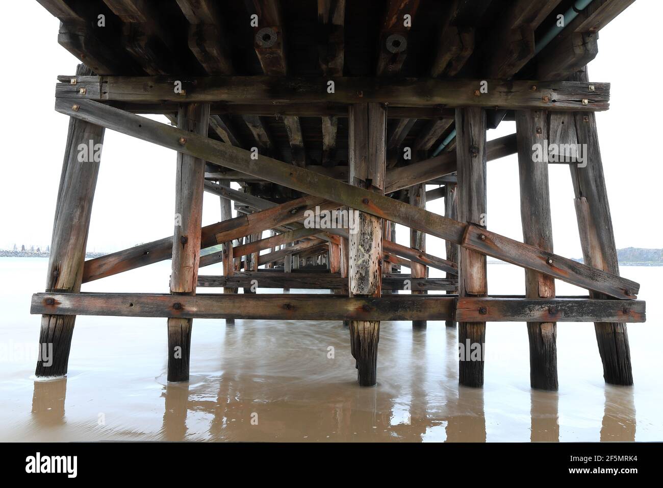 Timber structure hi-res stock photography and images - Alamy