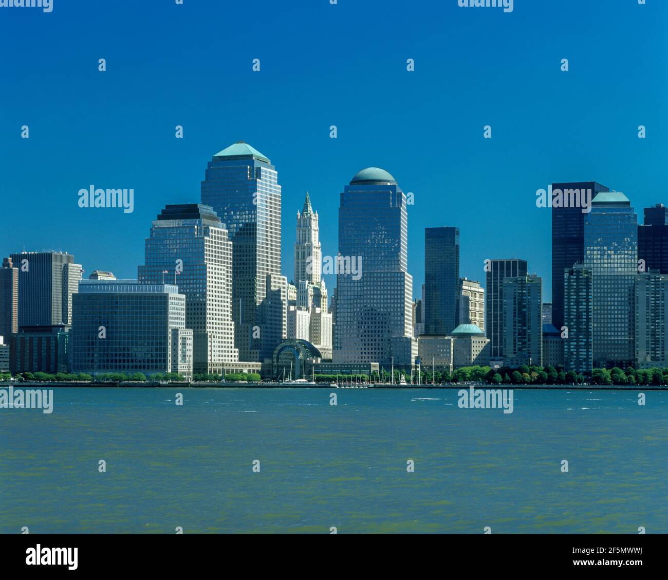 Lower manhattan 2003 hi-res stock photography and images - Alamy