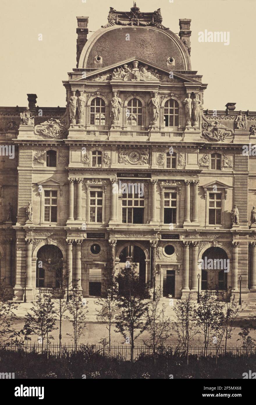 Pavillon sully louvre hi-res stock photography and images - Alamy