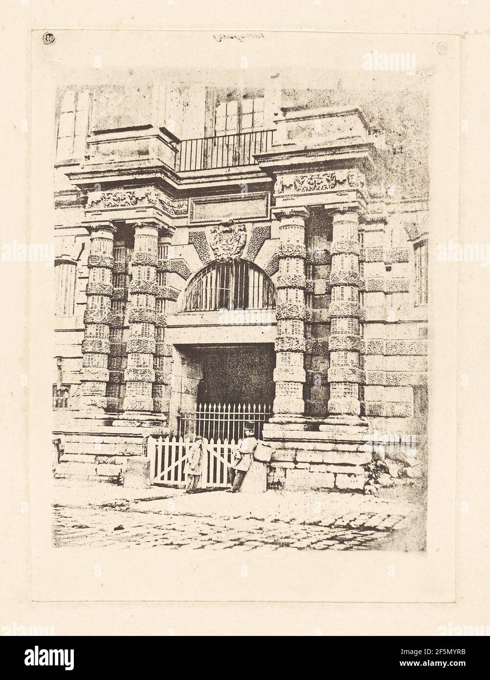 Entrance building features hi-res stock photography and images - Alamy