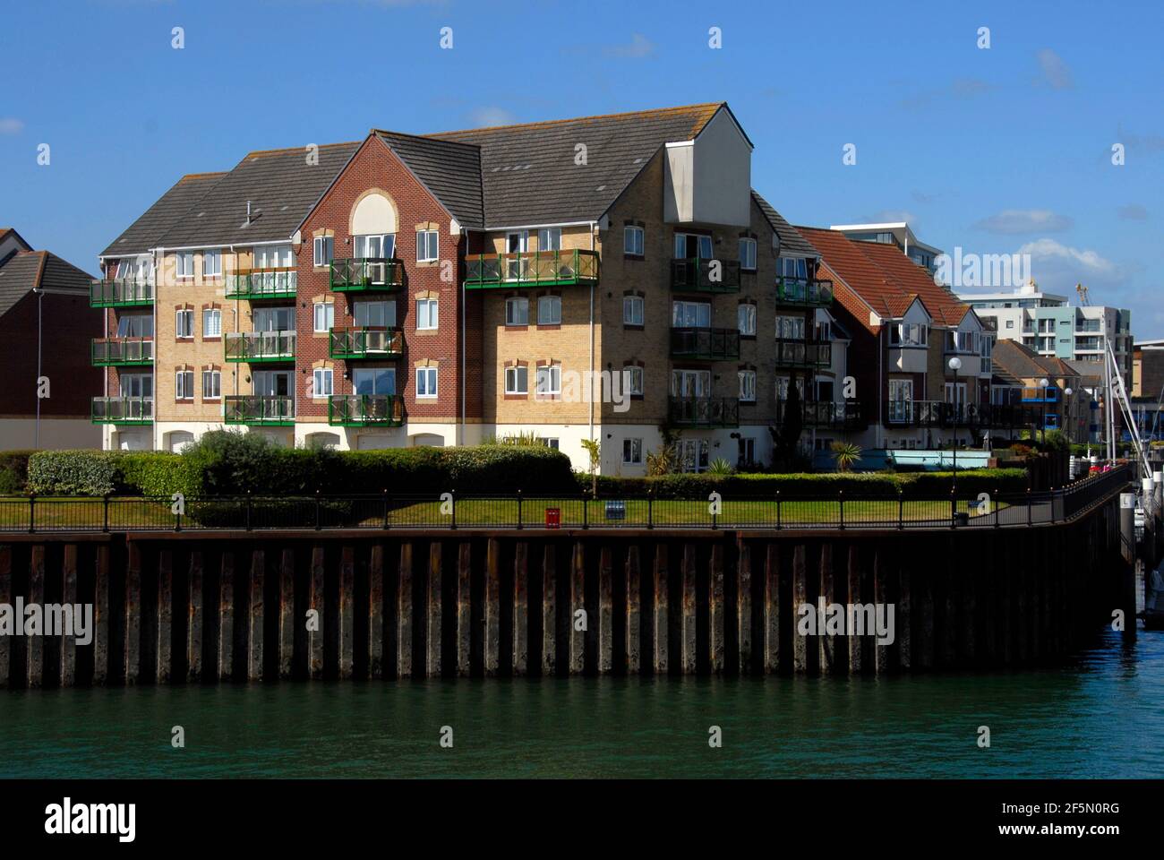 Apartment block southampton hi-res stock photography and images - Alamy