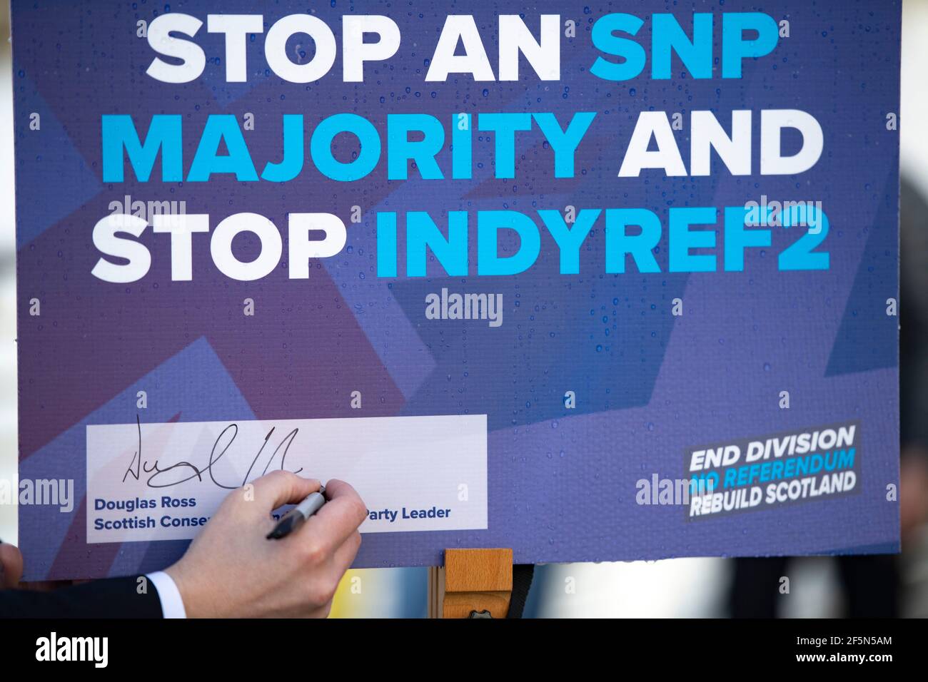 Scottish conserative and unionist party leader hi-res stock photography ...