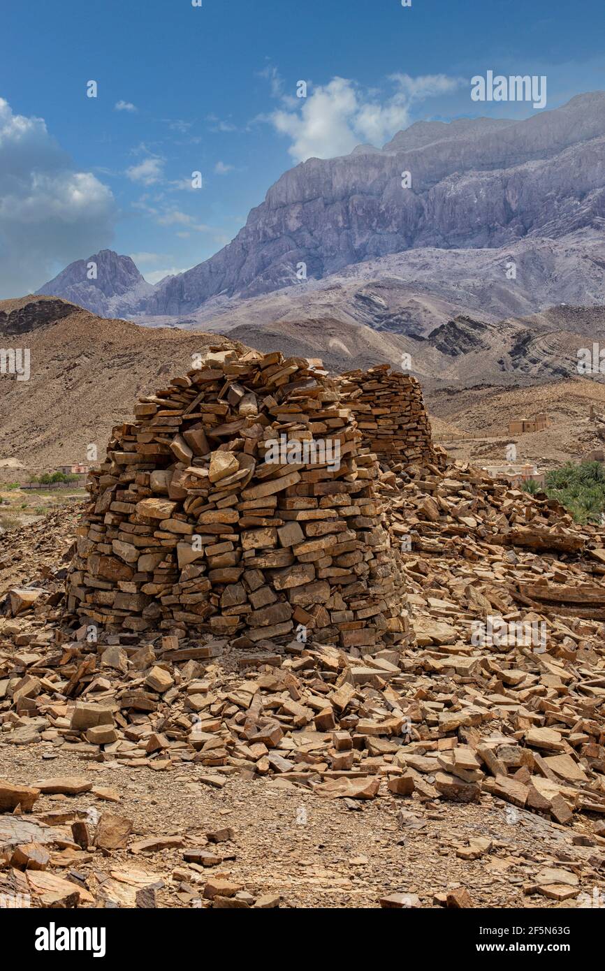 World on edge climate hi-res stock photography and images - Alamy