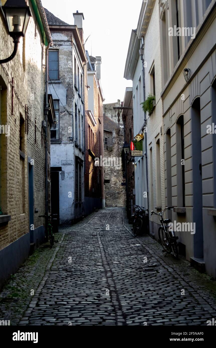Patershol district hi-res stock photography and images - Alamy