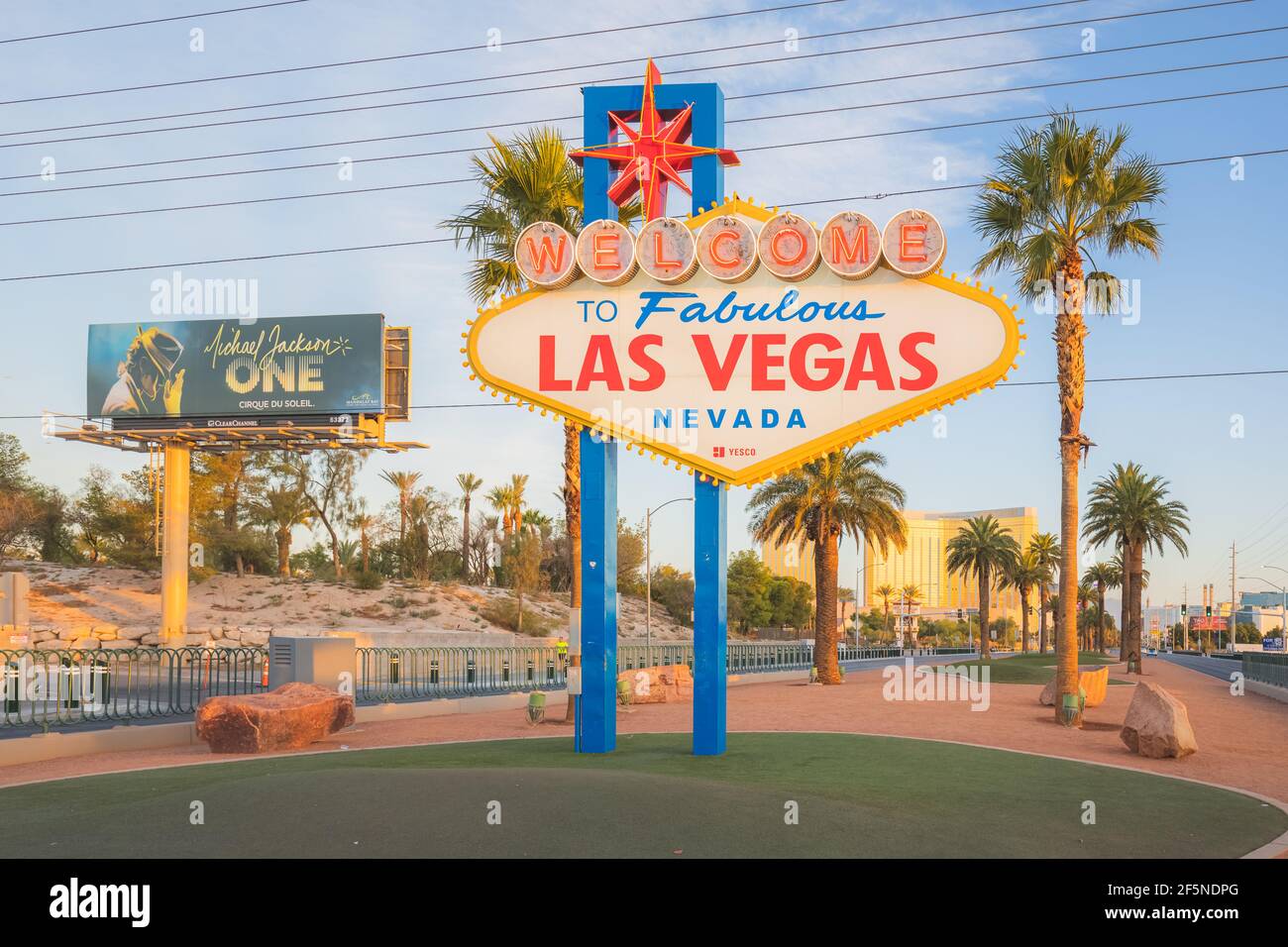 Las Vegas, USA - October 20 2019: The iconic landmark Welcome to ...