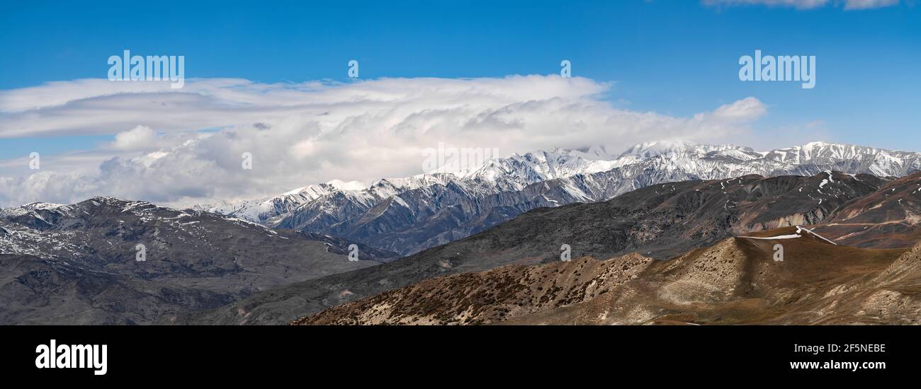 Large wide hi-res stock photography and images - Alamy