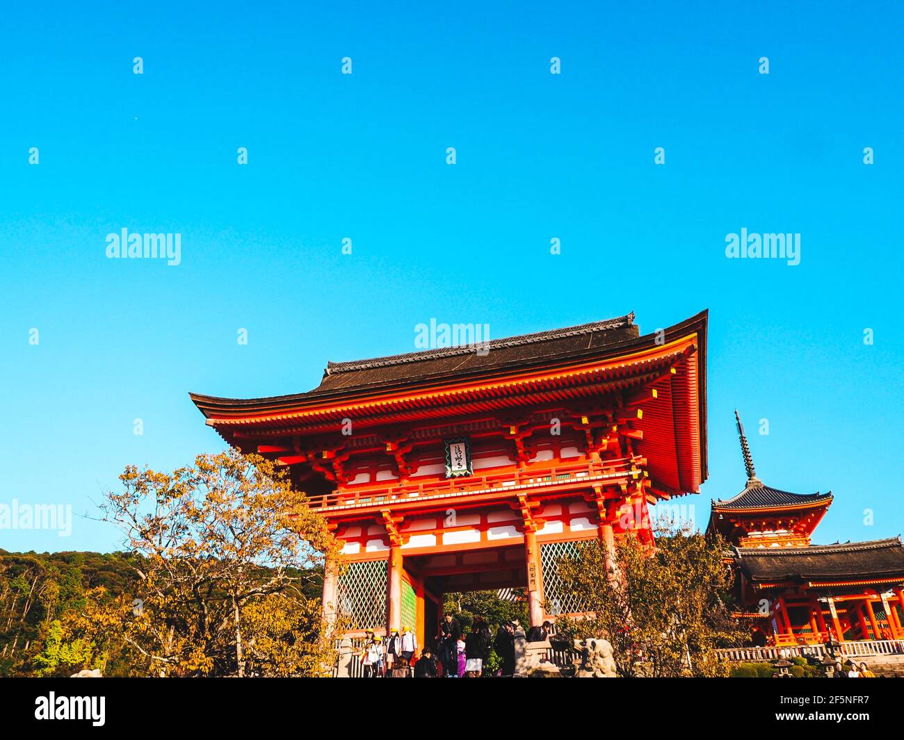 Tample japan hi-res stock photography and images - Alamy