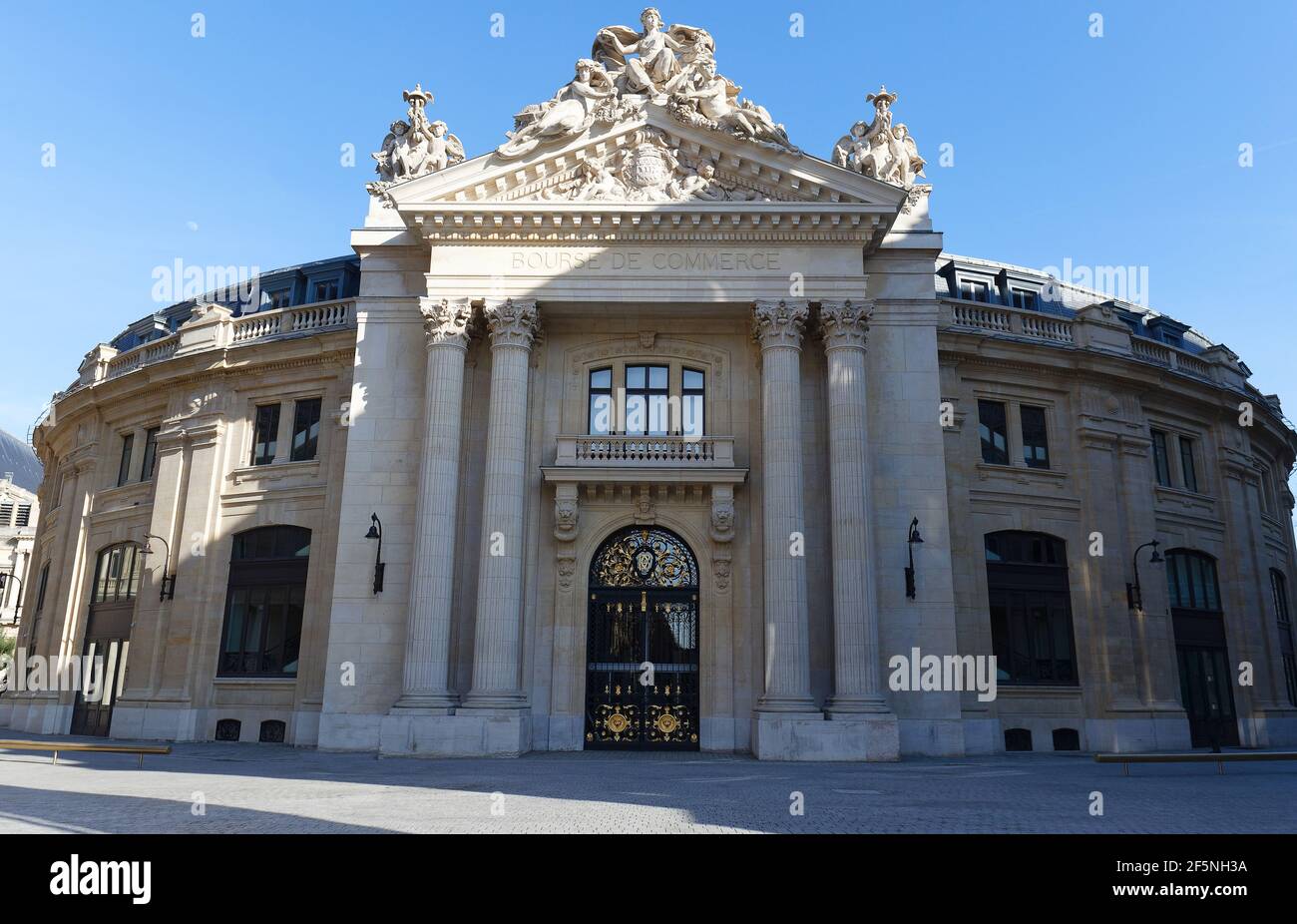 Gainful hi-res stock photography and images - Alamy