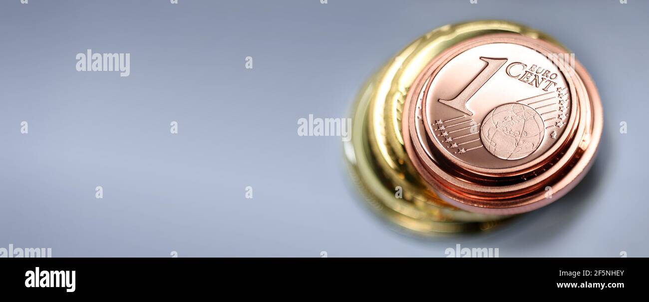 Zwei euro munzen hi-res stock photography and images - Alamy