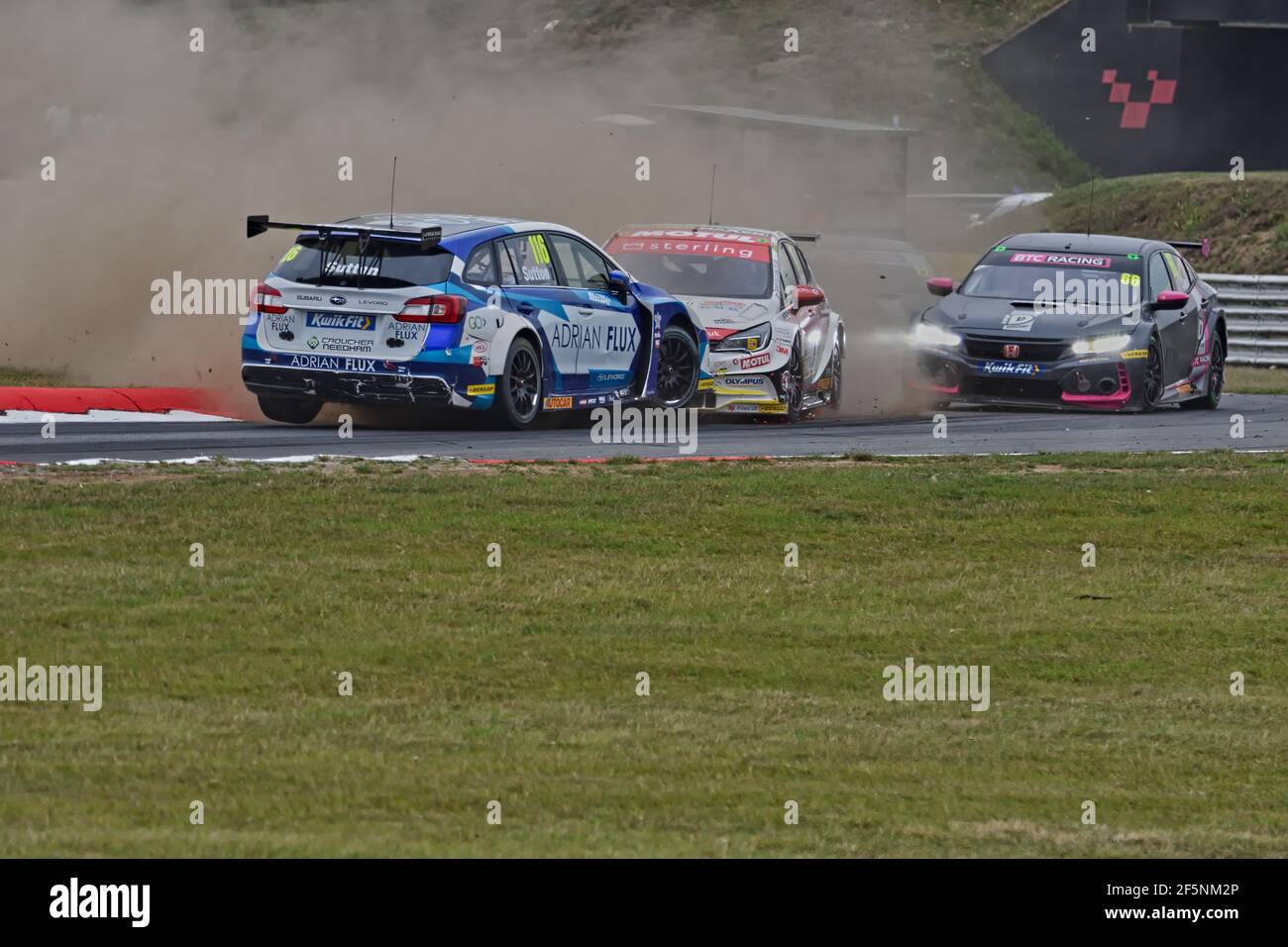 Uk racing circuit hi-res stock photography and images - Alamy