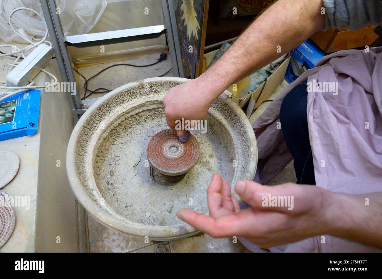 Grinding wheel worker hi-res stock photography and images - Alamy