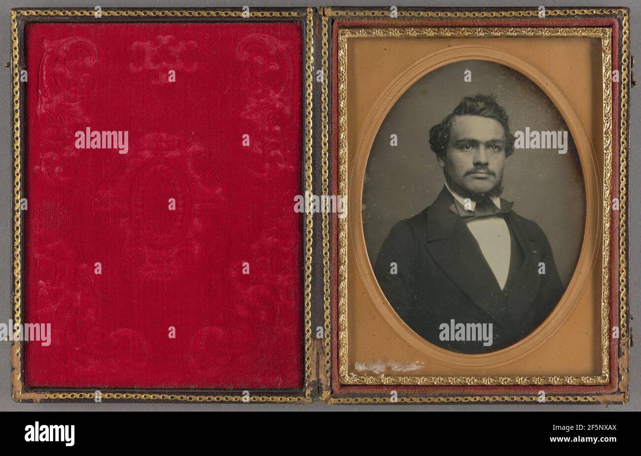 Distinguished looking man hi-res stock photography and images - Alamy