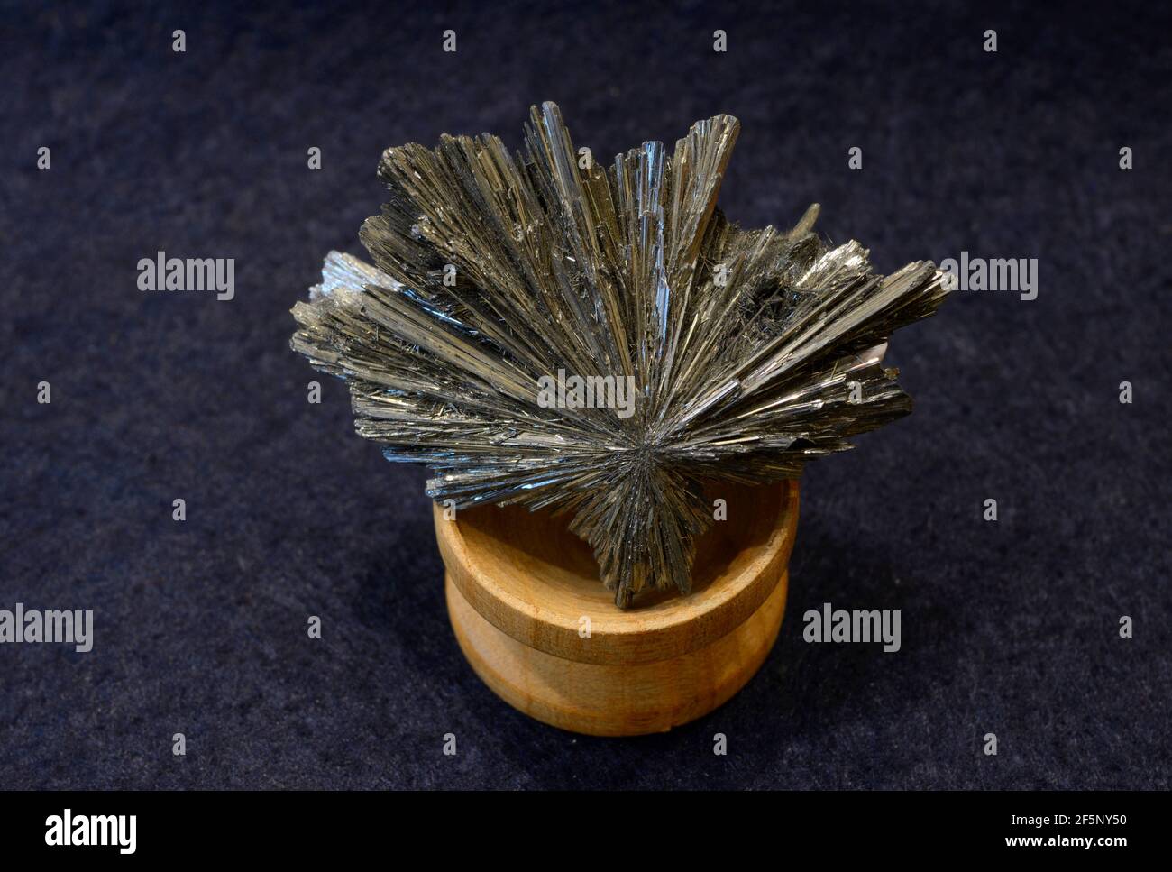 Antimonite High Resolution Stock Photography and Images - Alamy