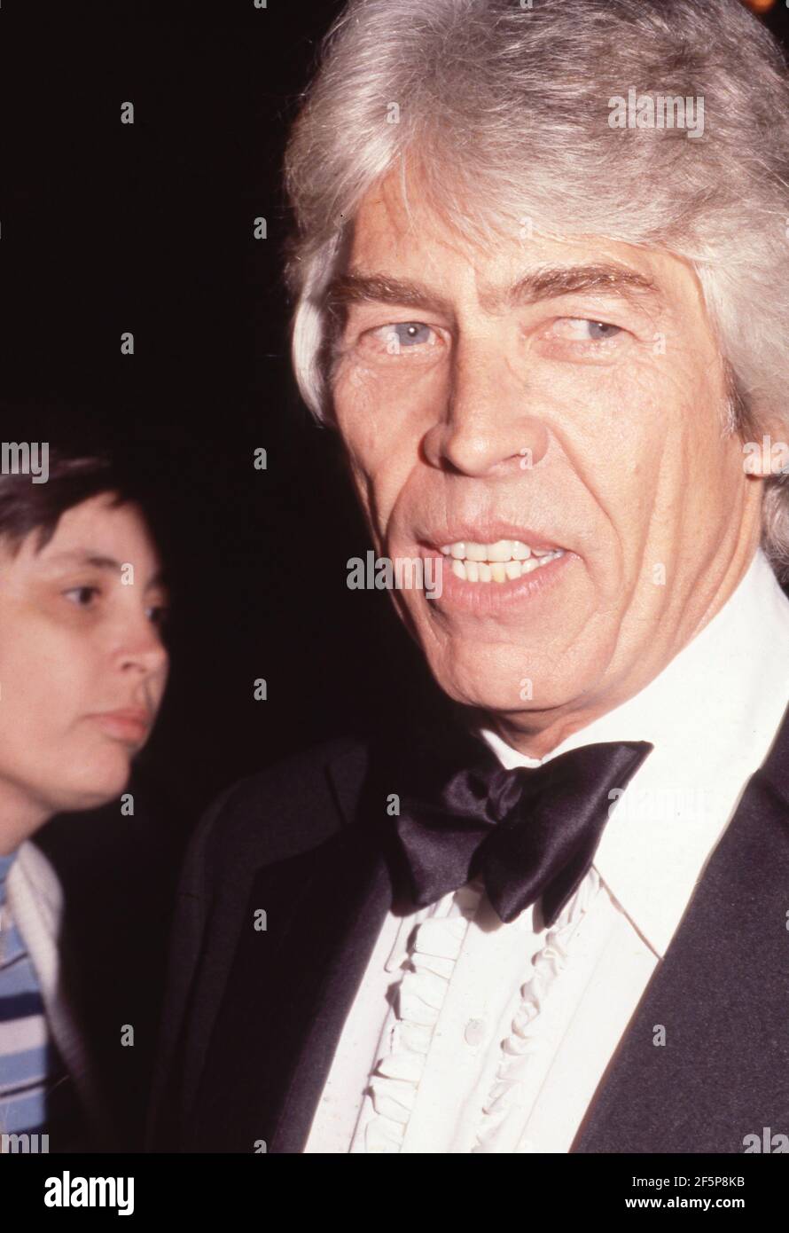 Lisa Coburn's Instagram, Twitter & Facebook on IDCrawl