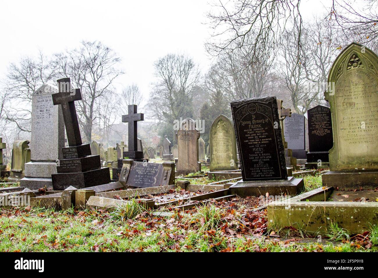 Holmfirth village scene hi-res stock photography and images - Alamy