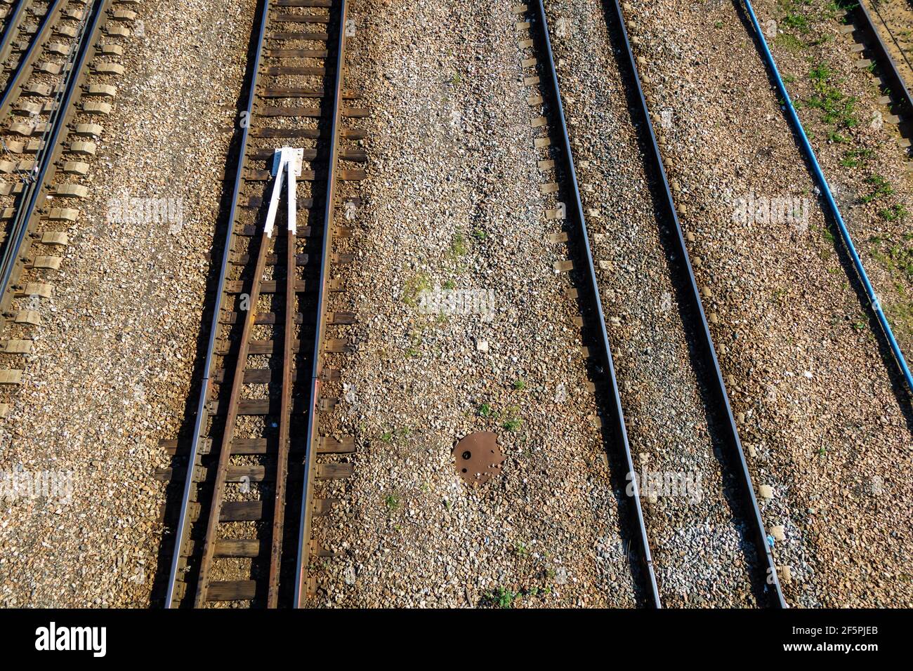 Aerial view of parallel railroad tracks hi-res stock photography and ...