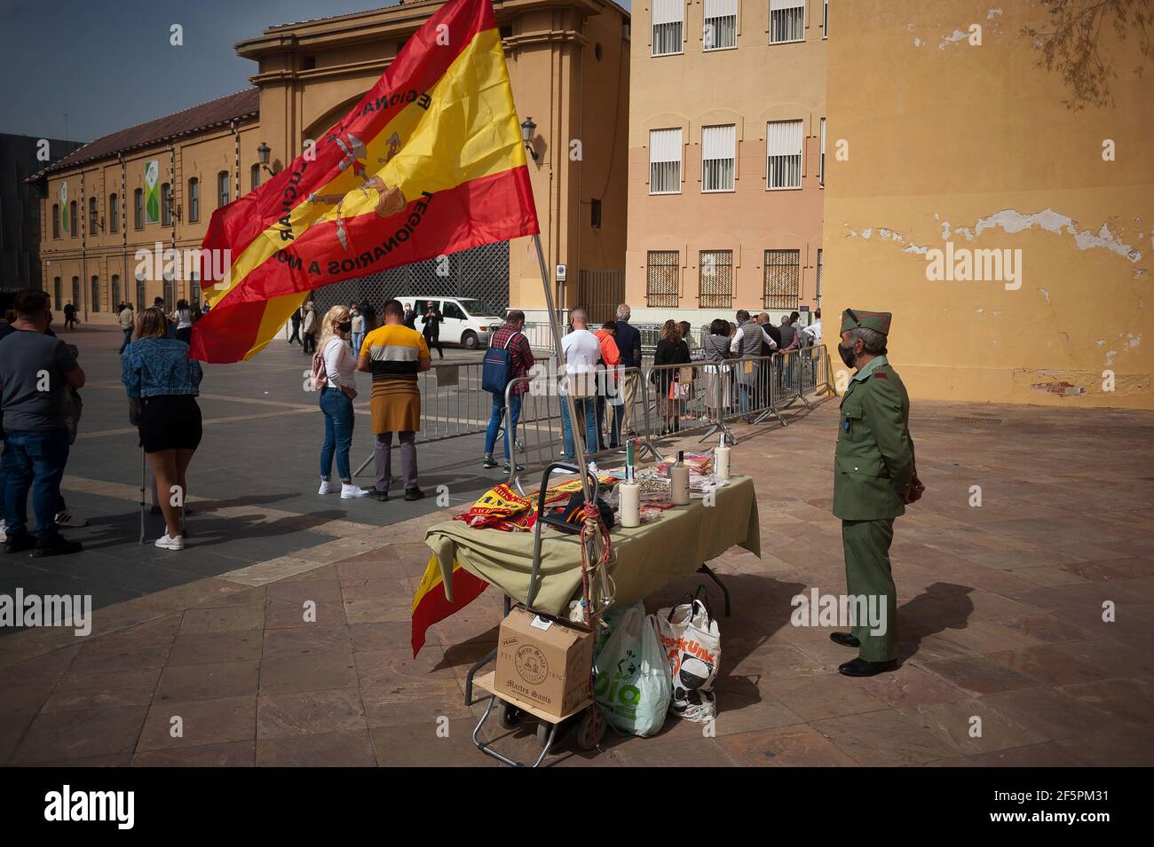 Masses Wait Queue High Resolution Stock Photography and Images - Alamy
