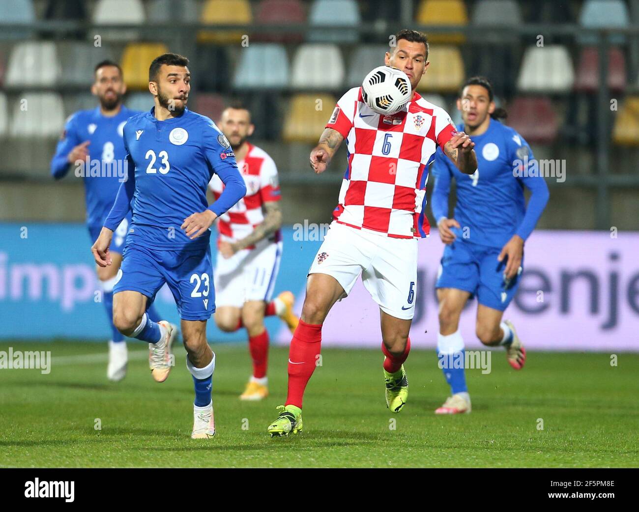 Pittas of the world hi-res stock photography and images - Alamy