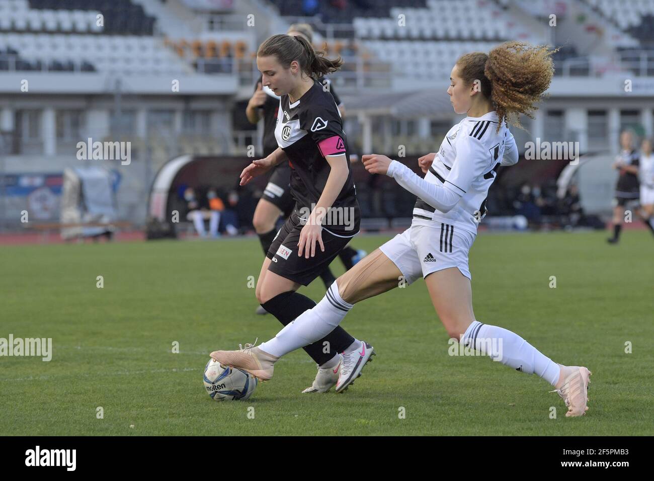 Sara suisse hi-res stock photography and images - Alamy